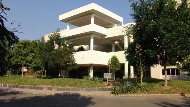 DAIICT renamed as Dhirubhai Ambani University | Ahmedabad News - The ...