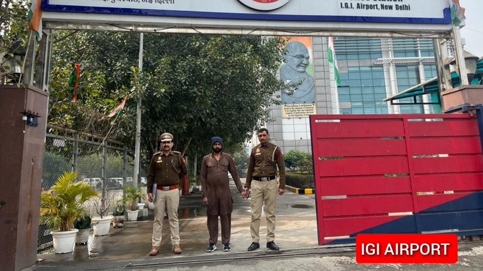 Arrests at Delhi’s IGI airport help bust fake visa racket | Delhi News ...