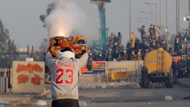 Farmers’ protest: Traffic in Capital crawls, heavy security leads to ...