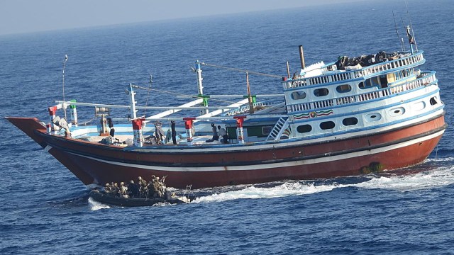 Navy foils another piracy attempt, rescues crew of 19 | India News ...