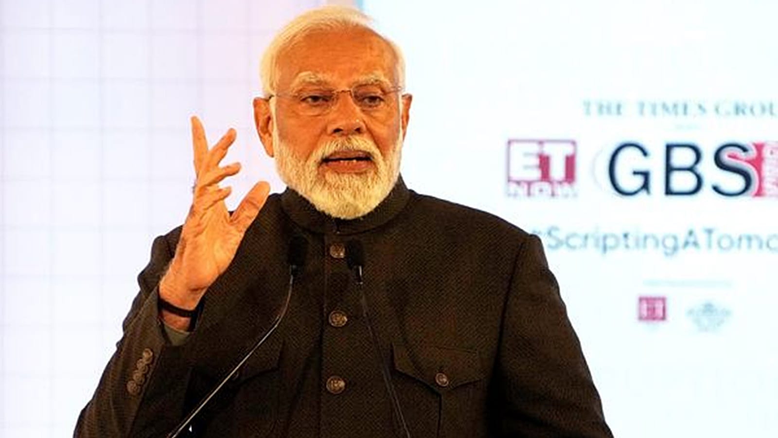 PM Modi inaugurates, lays foundation of over 1 lakh houses under ...