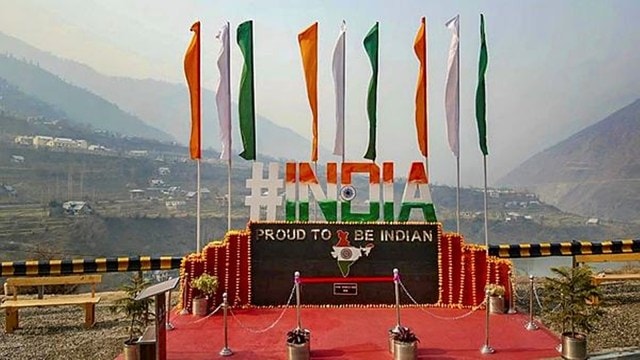 Selfie point near LoC in Uri becomes major tourist attraction | India ...