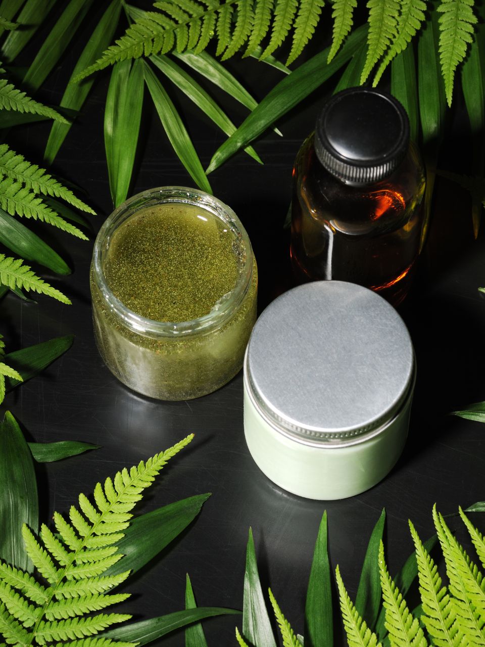 The crucial role of antioxidants in skin and hair care