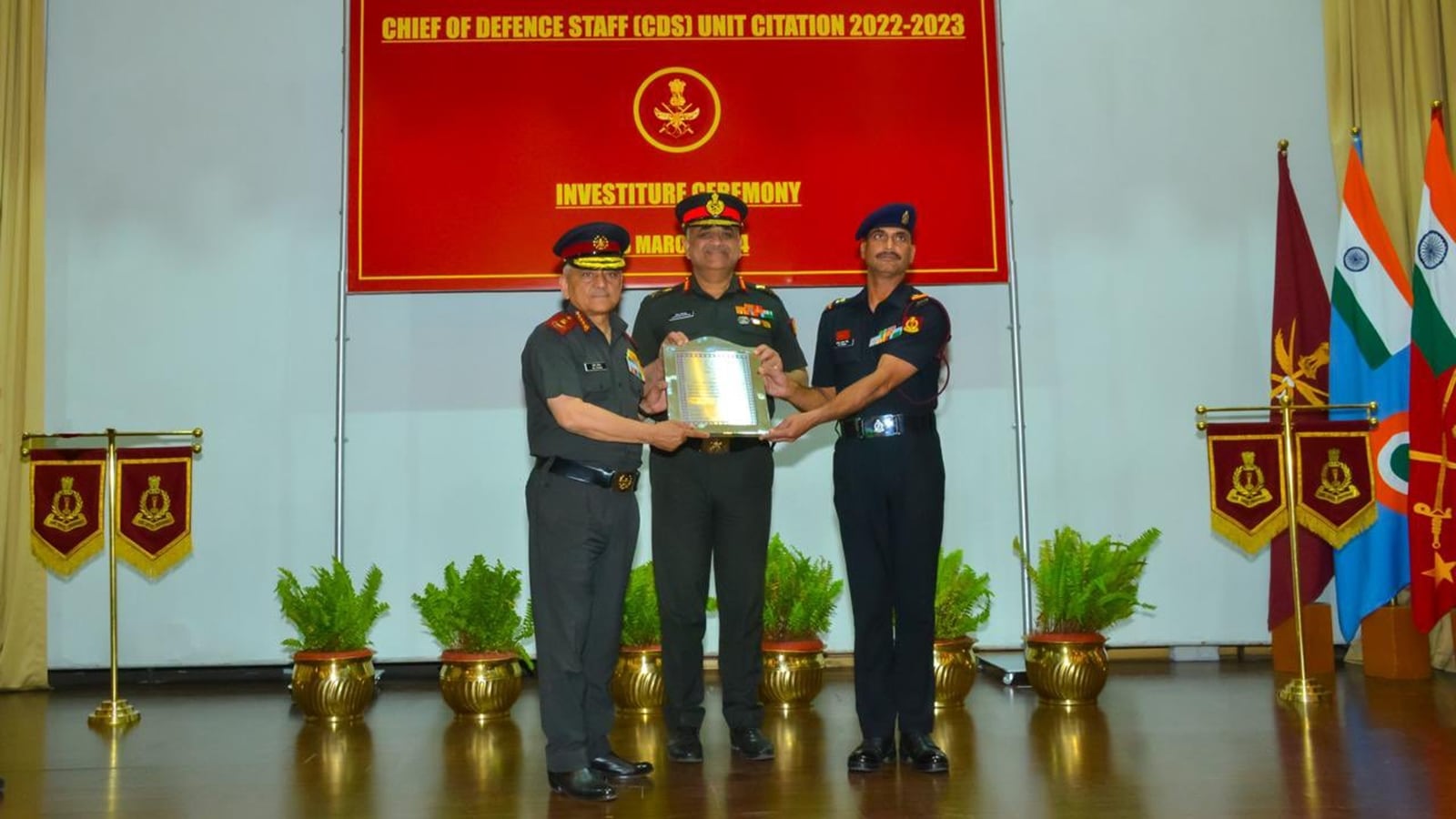 Chief of Defence Staff awards unit citation to Armed Forces Medical ...