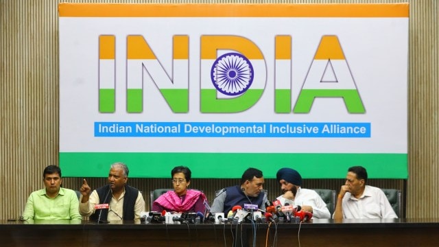 BJP complains to L-G against Delhi CM Arvind Kejriwal, Centre and AAP ...