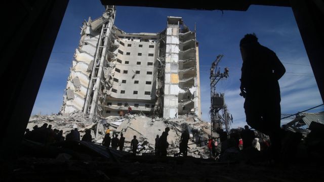 Israel strikes landmark residential tower in southern Rafah as truce ...