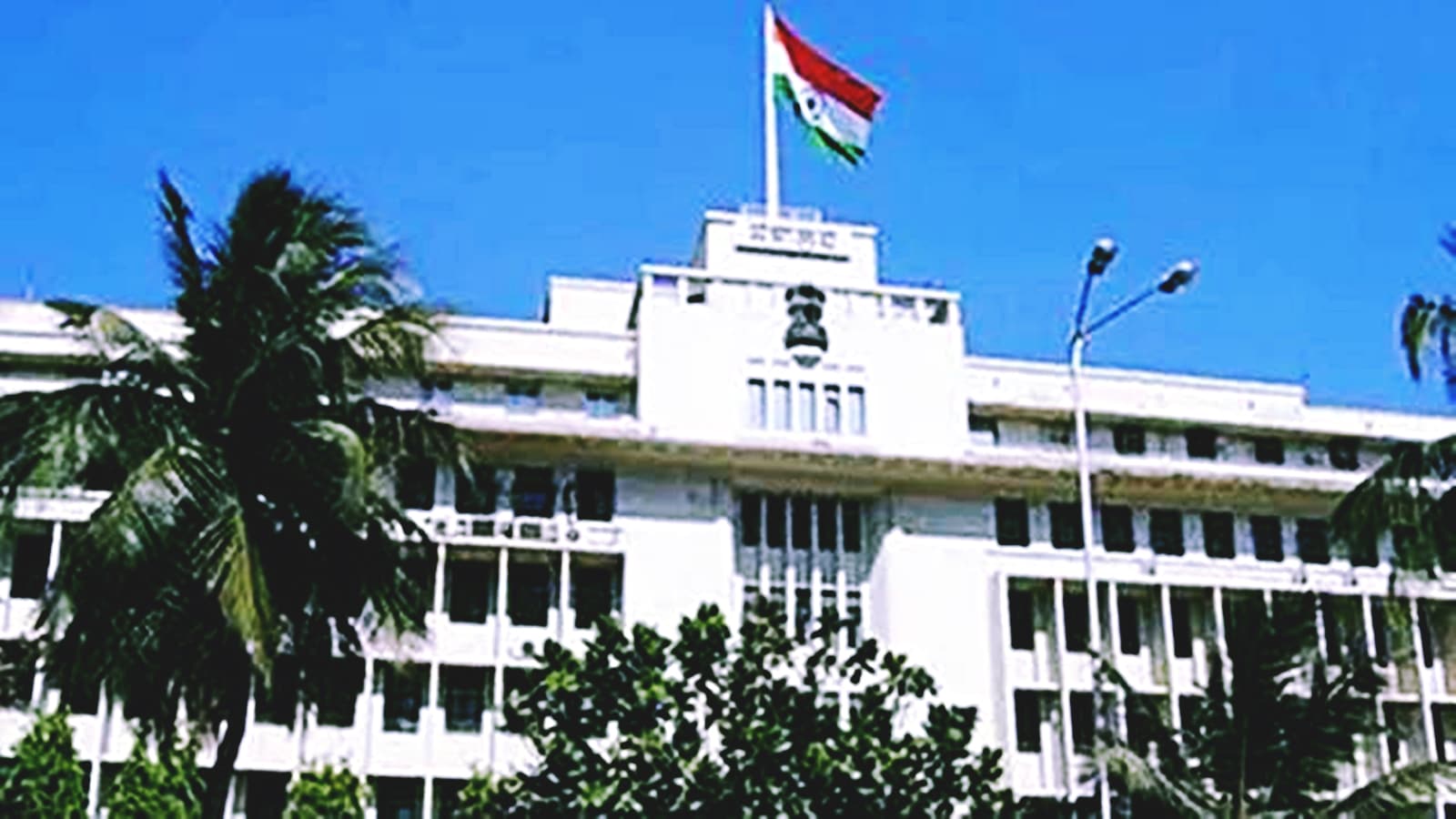 Maharashtra govt writes to district collectors over extension of ban on ...