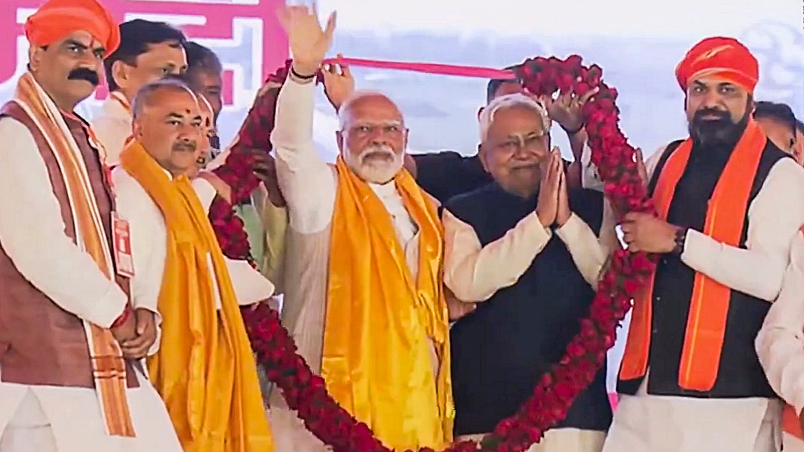 On stage with Modi, Nitish says ‘ab permanently yahan hain’ | India ...