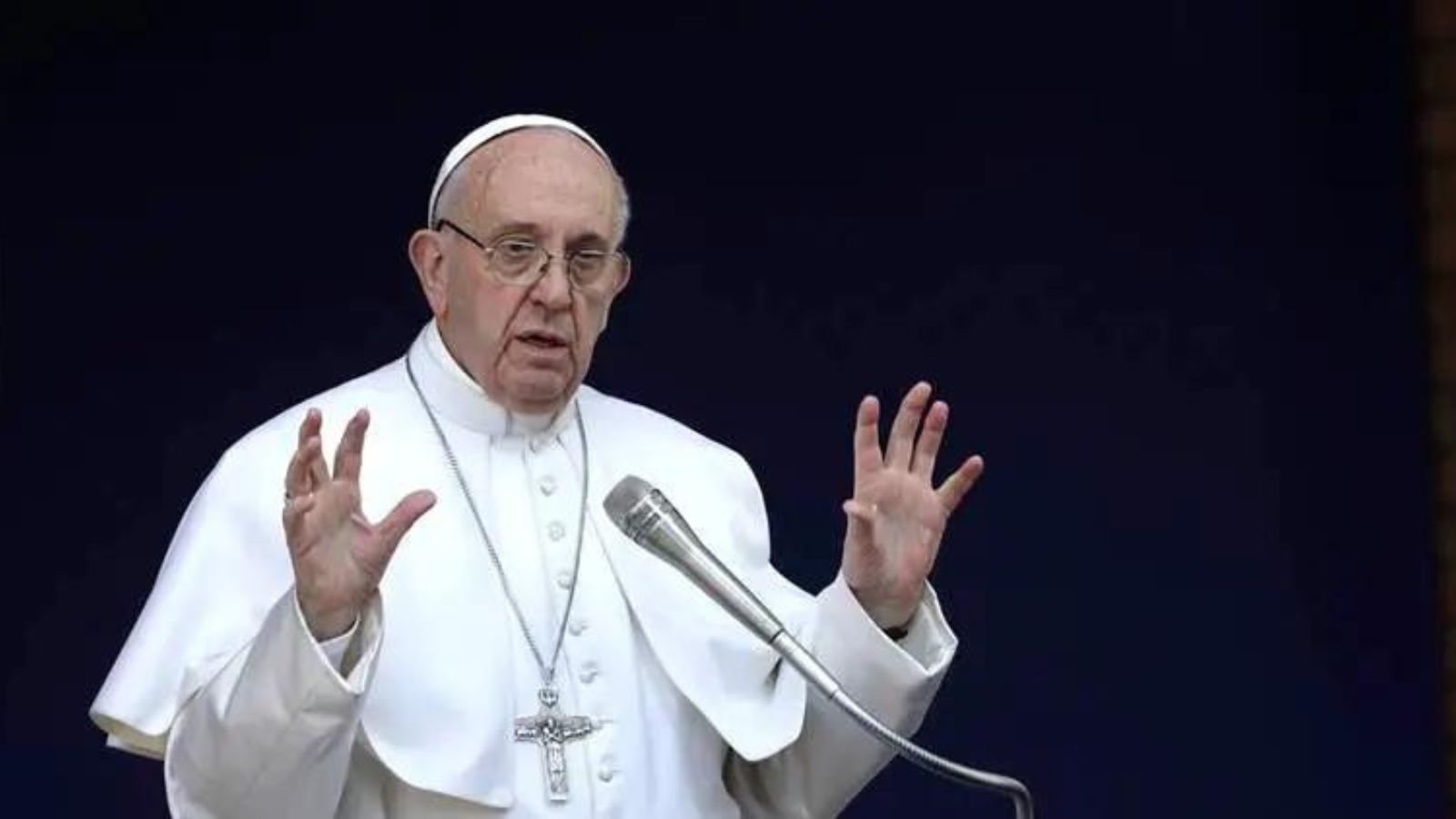 Pope Francis to take part in Easter Vigil, Vatican says | World News ...