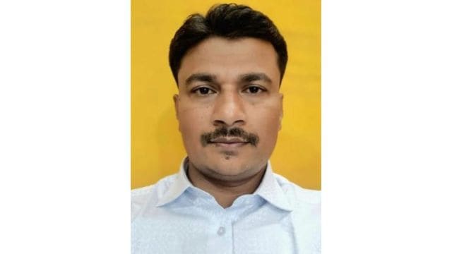 Pune CID inspector found dead on railway tracks, suicide suspected ... Pune CID inspector found dead on railway tracks, suicide suspected ...