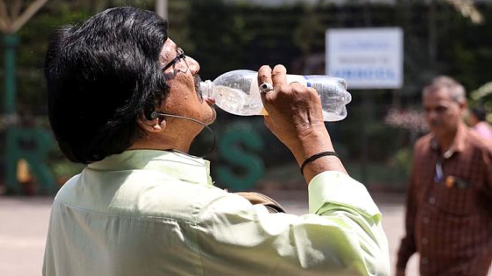 As temperature rises, Karnataka govt issues advisory, lists out dos and ...