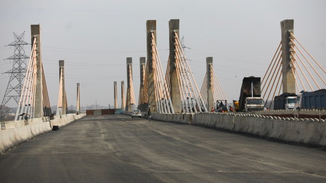 Seek clearances from depts before awarding contracts to avert delays ...