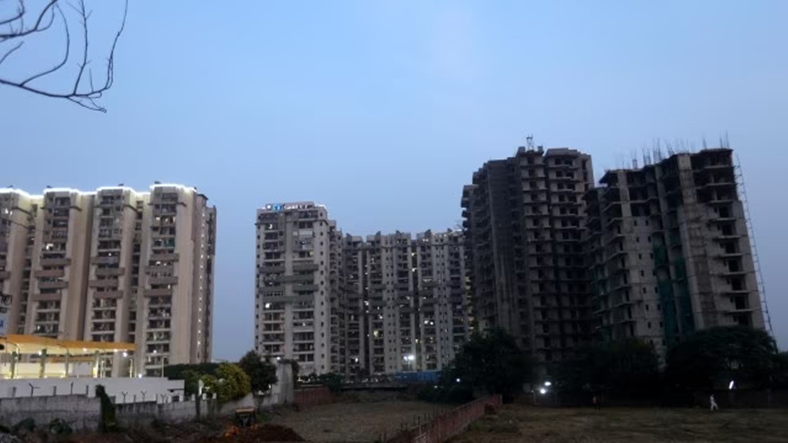 In Greater Noida Nine Builders Paid 25 Amount Under Kant Panel