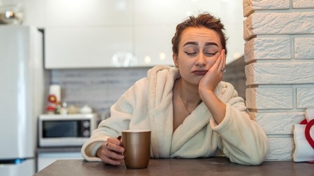 Should you skip drinking coffee first thing in the morning? Experts ...