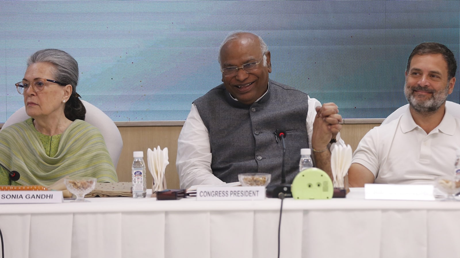 Congress manifesto: With 5 ‘nyay’, 25 guarantees, Congress says fully ...