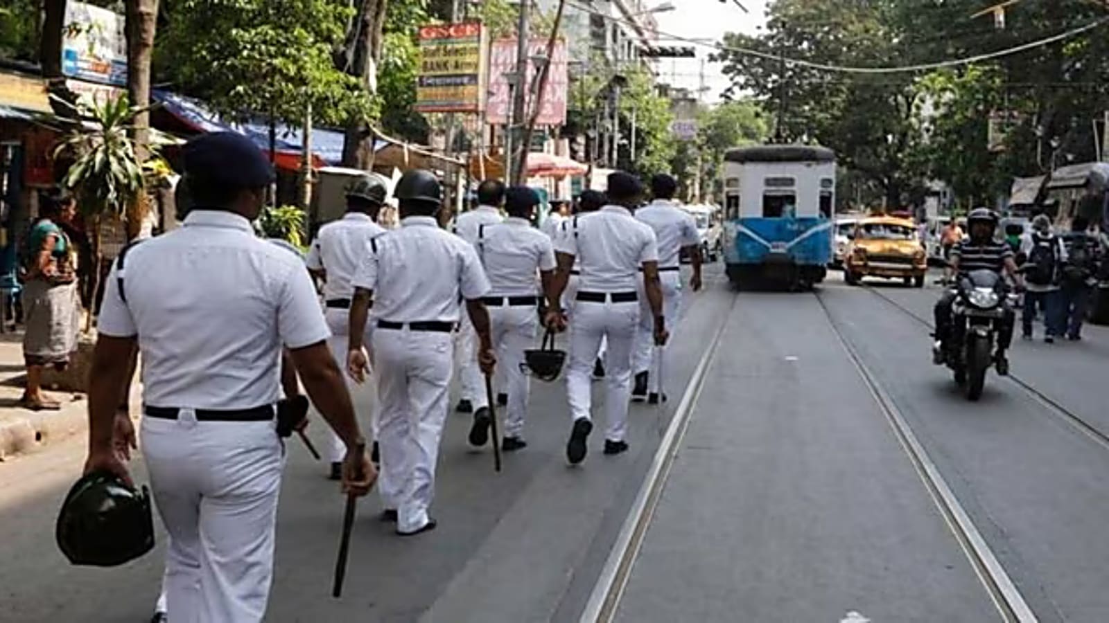 Don’t trust West Bengal Police for central forces deployment during Lok ...