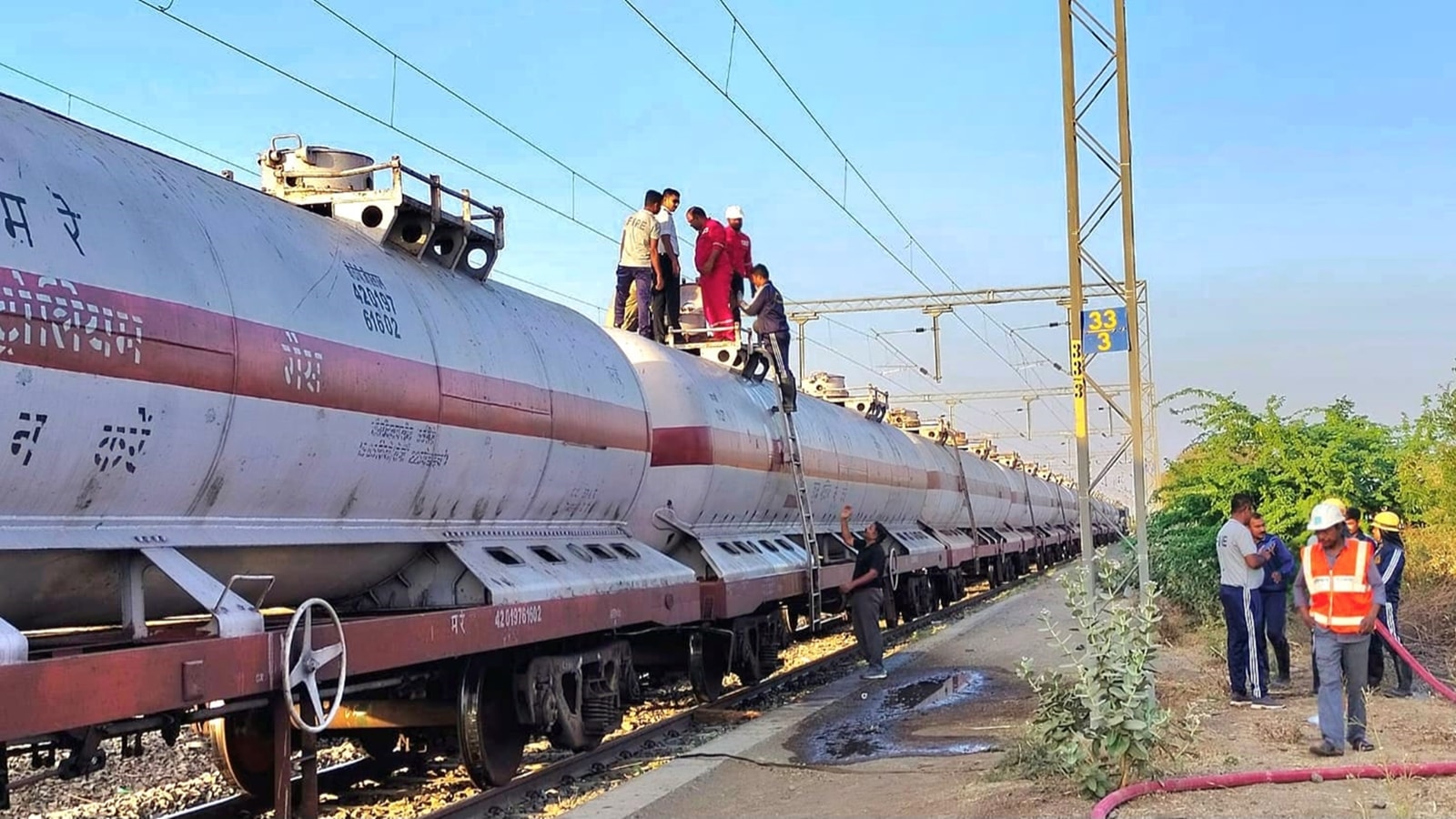 Railway traffic halted briefly as LPG leaks from tanker in Amreli ...