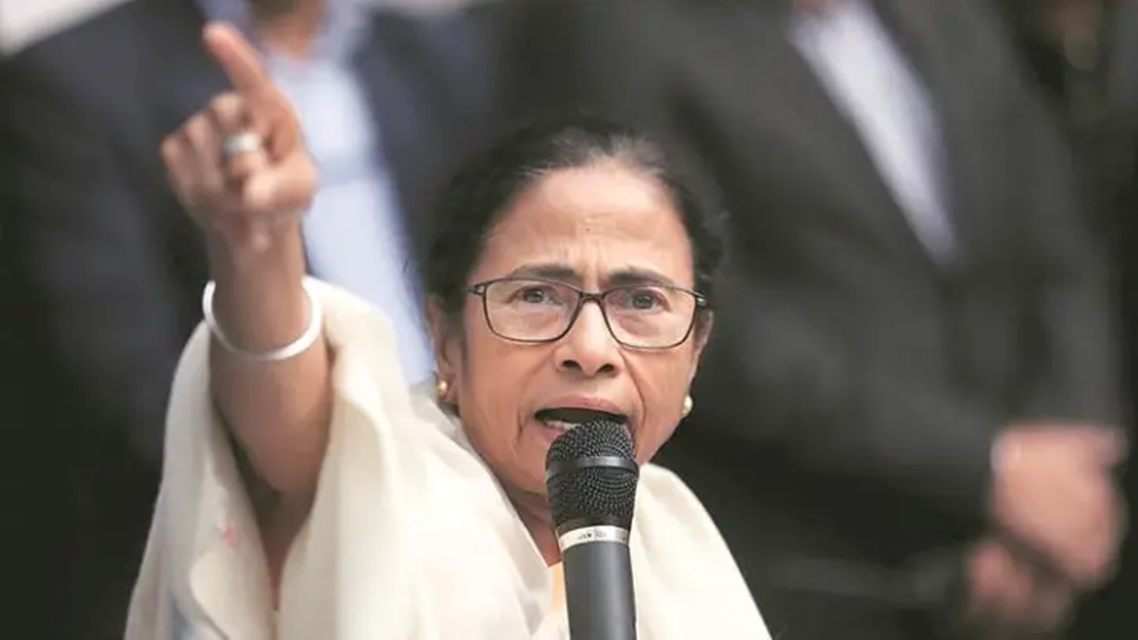 To woo women voters before Lok Sabha polls, Mamata Banerjee ups ...