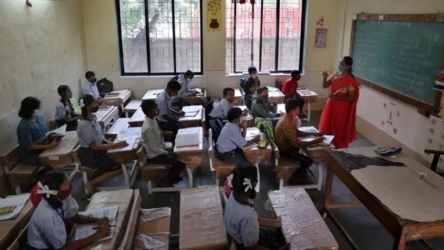 Maharashtra considers making Marathi mandatory at junior college level ...