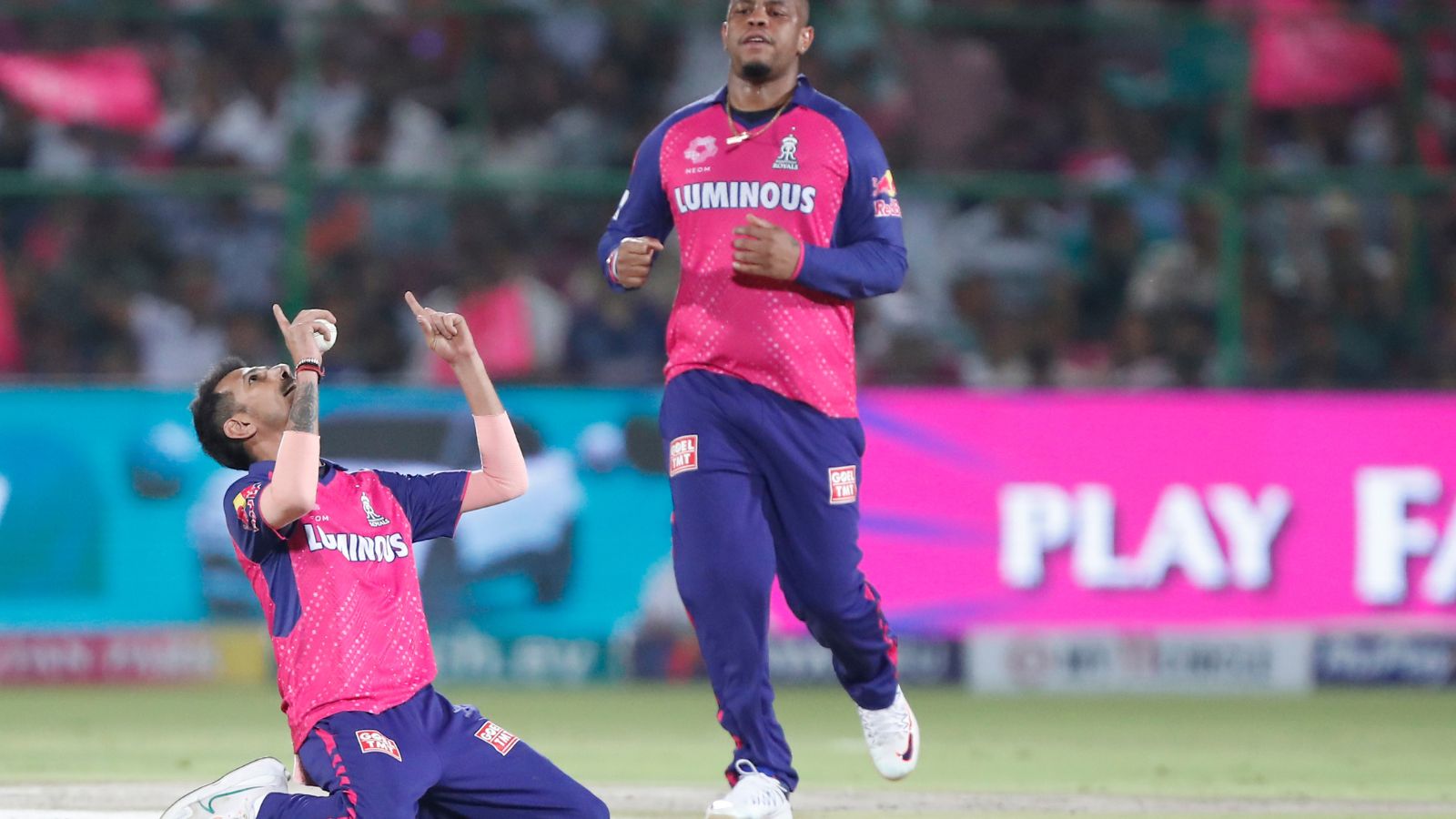 Yuzvendra Chahal becomes first bowler to snap 200 IPL wickets | Ipl ...