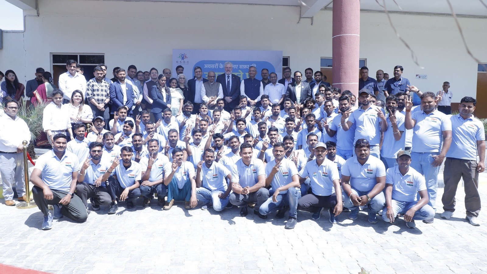 First batch of Indian workers left for Israel; India urges Tel Aviv to ...