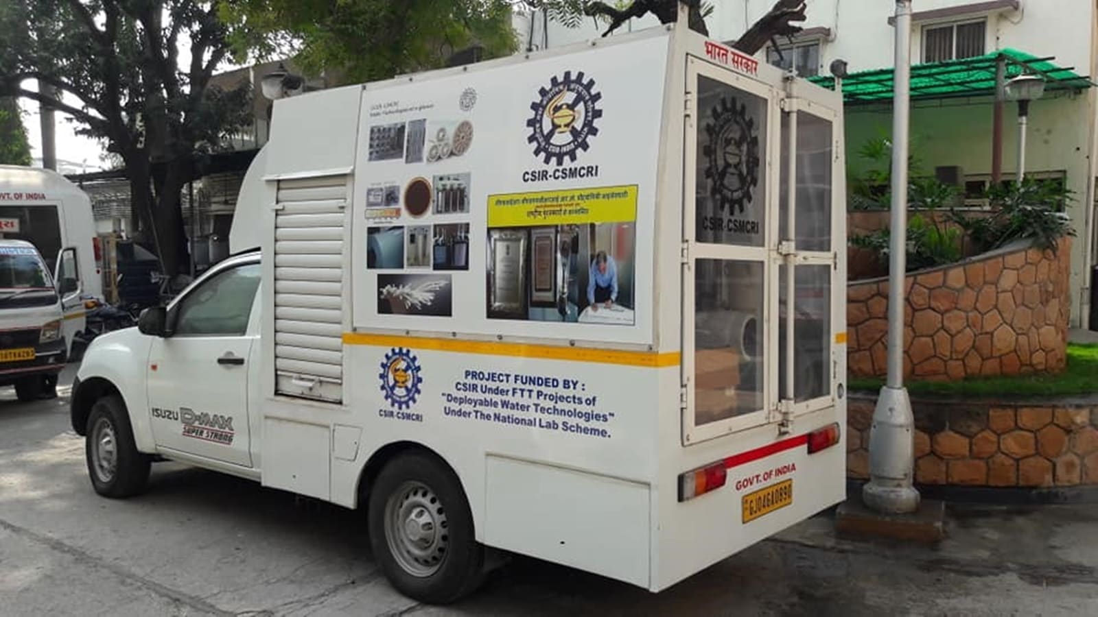 Mobile water purification system that tackles emergency needs ...