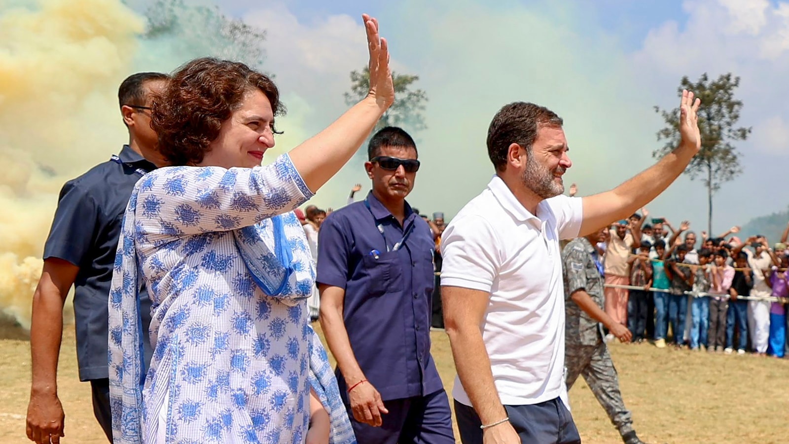 Rahul files nomination from Wayanad, holds roadshow with no party flags ...