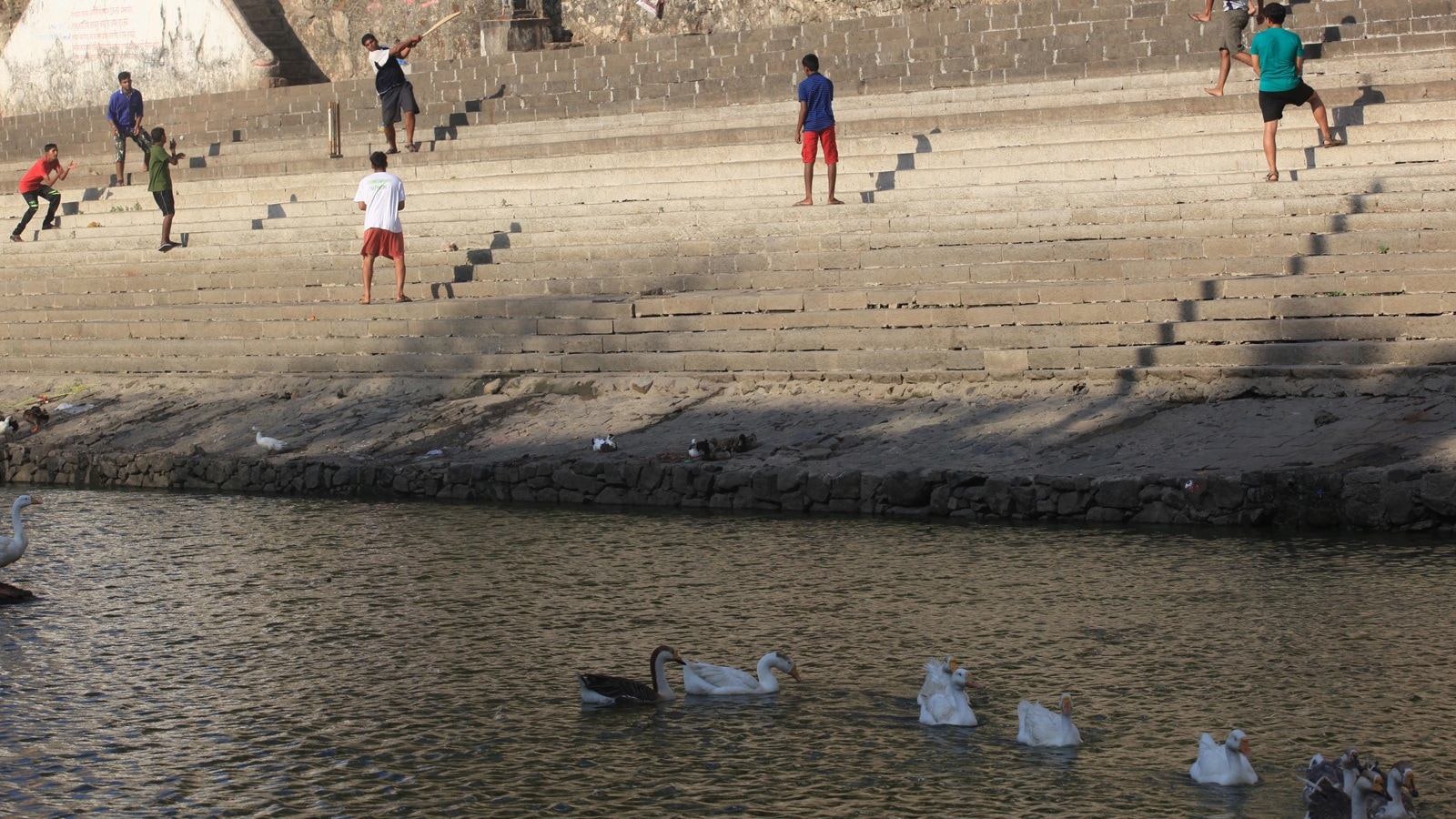 With desilting underway, Banganga restoration nears finishing line ...