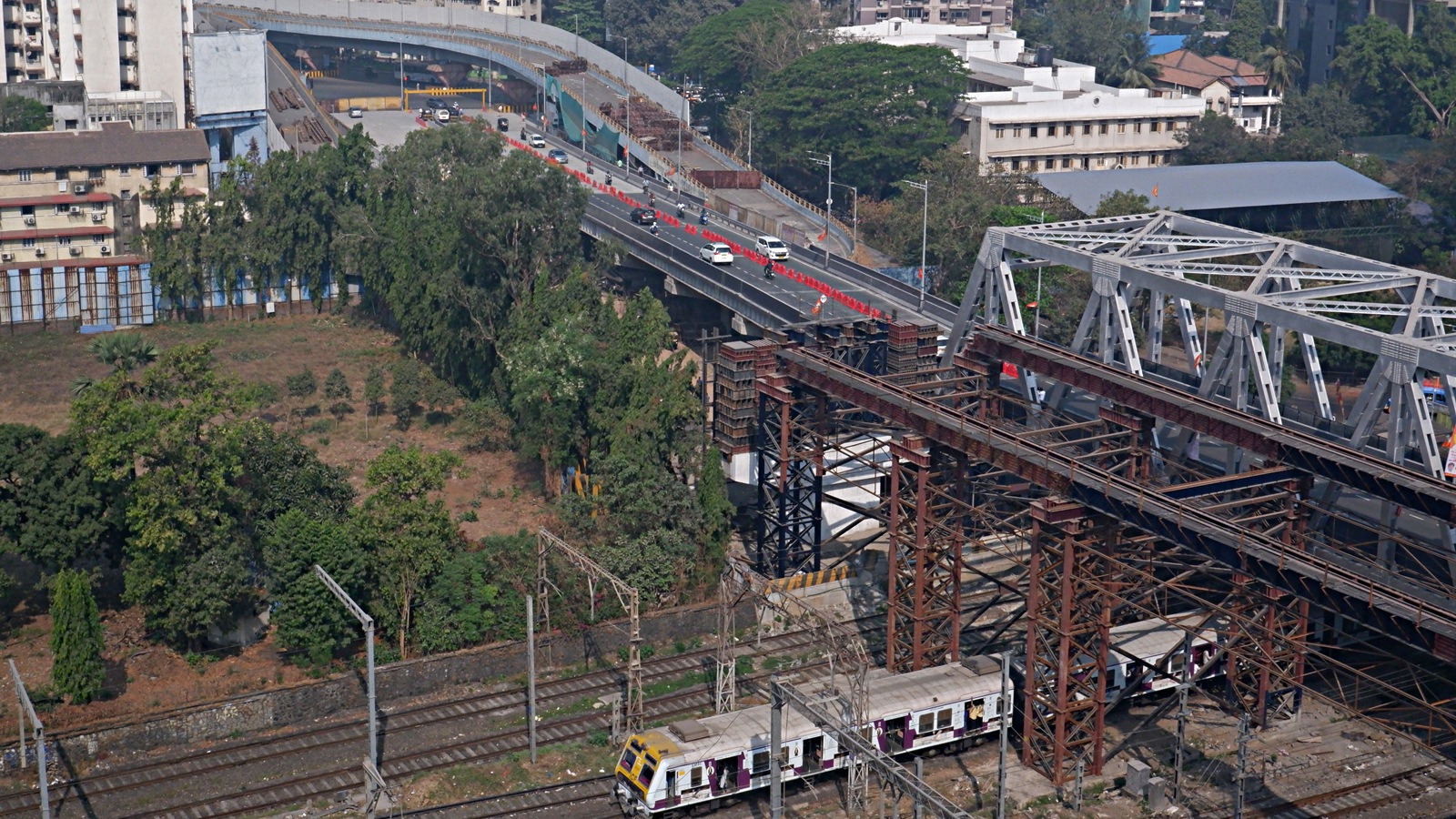 Barfiwala flyover won’t be razed for alignment work, says BMC | Mumbai ...