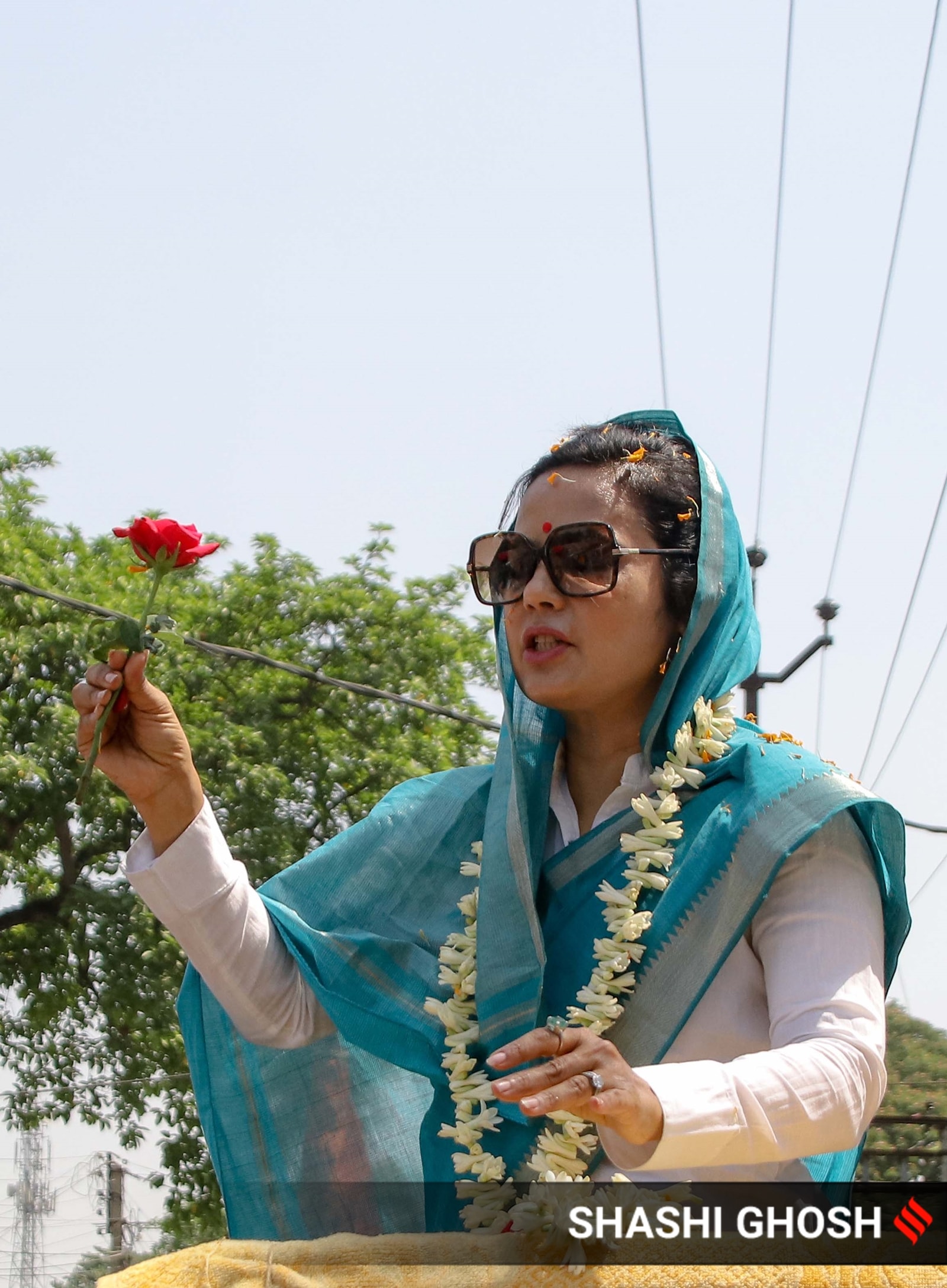 Eyeing Lok Sabha comeback, unfazed Mahua Moitra cranks up her campaign ...