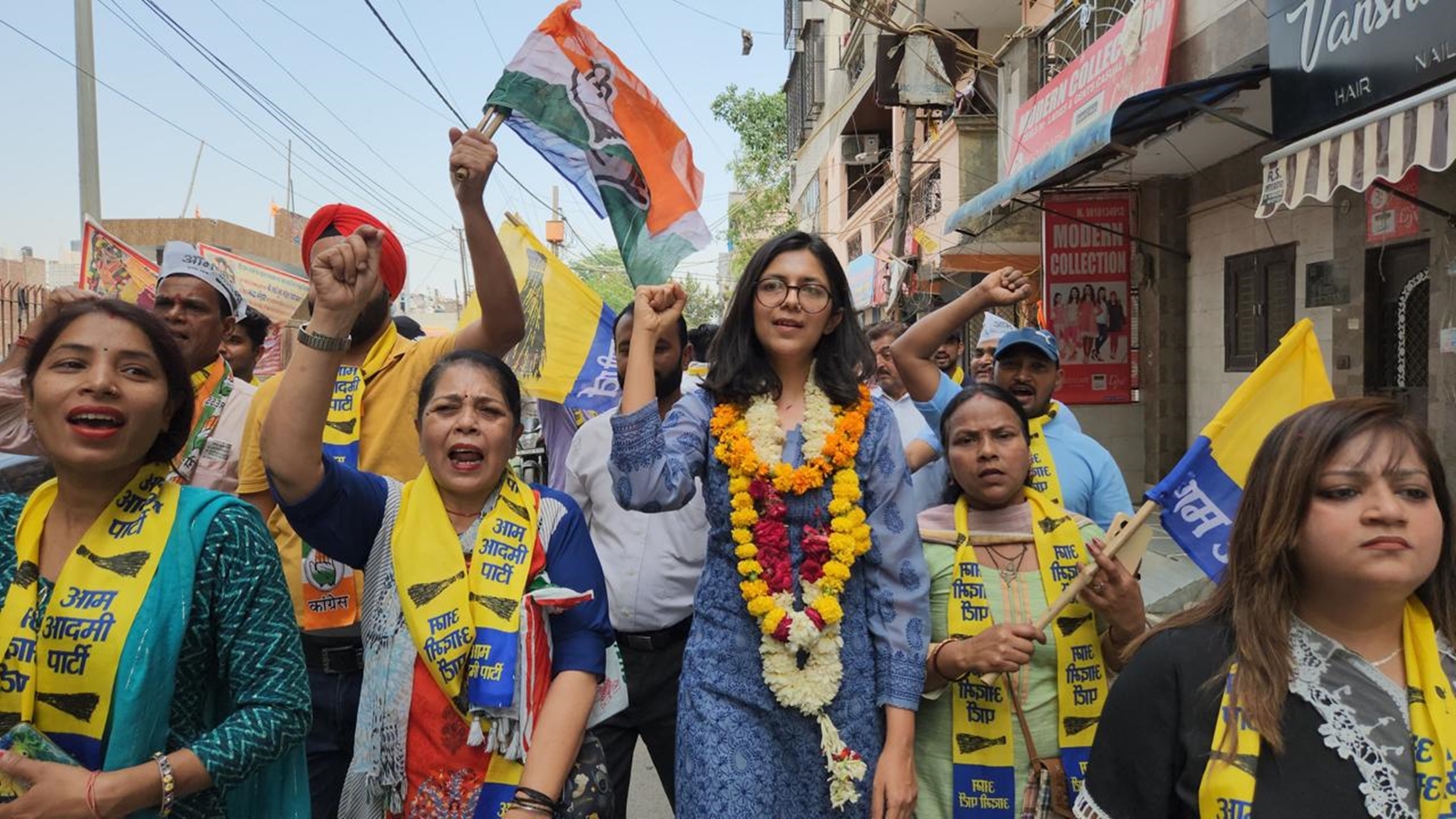 Swati Maliwal hits the streets, campaigns for AAP’s East Delhi ...