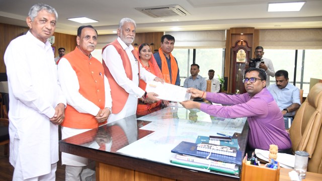 Amidst Kshatriya protests, Union Minister Rupala files nomination for ...