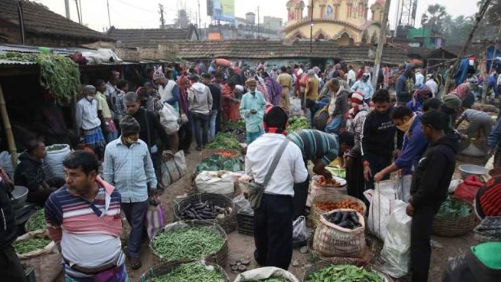 Wholesale inflation inches up marginally to 0.53 per cent in March ...