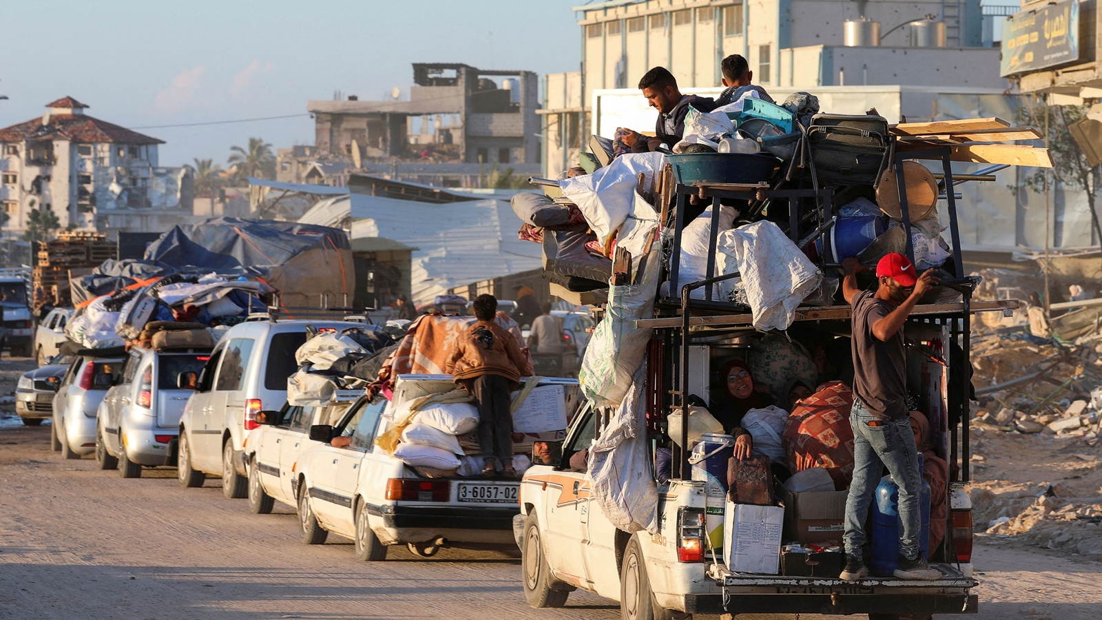 Israeli forces take control of the Gaza side of the Rafah crossing with ...