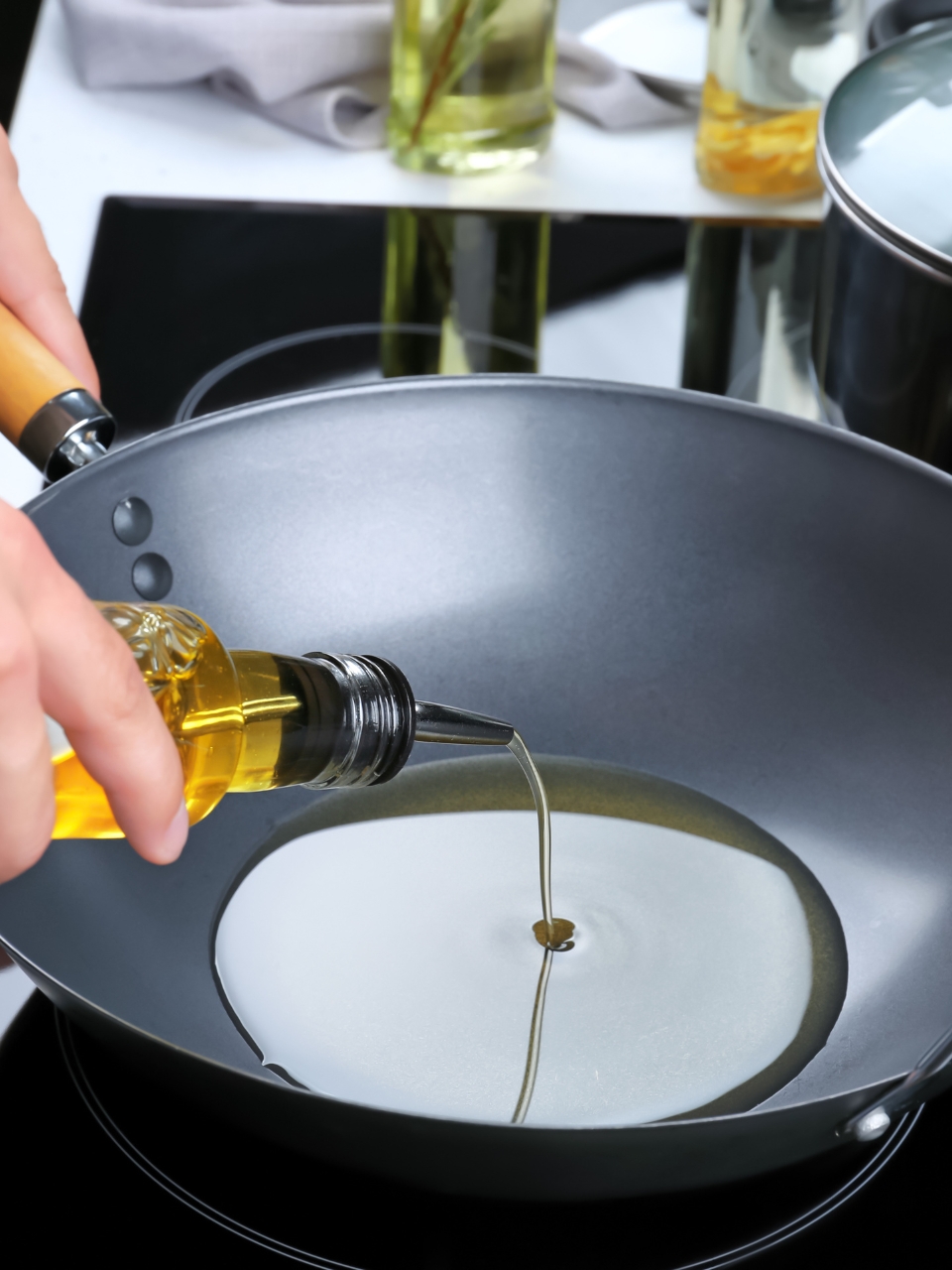 ICMR warns against reheating vegetable oils. Here's why