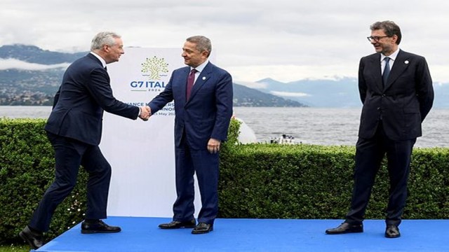 Italian banks must quit Russia: European Central Bank policymaker ...