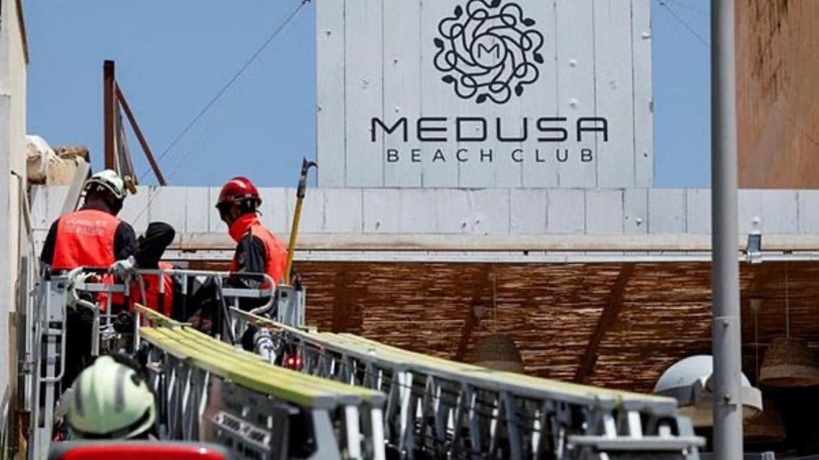 Club in deadly Mallorca collapse lacked permit for rooftop, mayor says