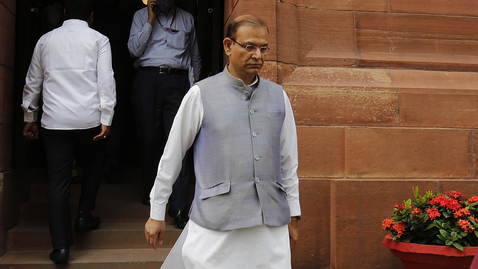 ‘Unfairly targeted’: Jayant Sinha on BJP’s show cause notice over ‘not ...