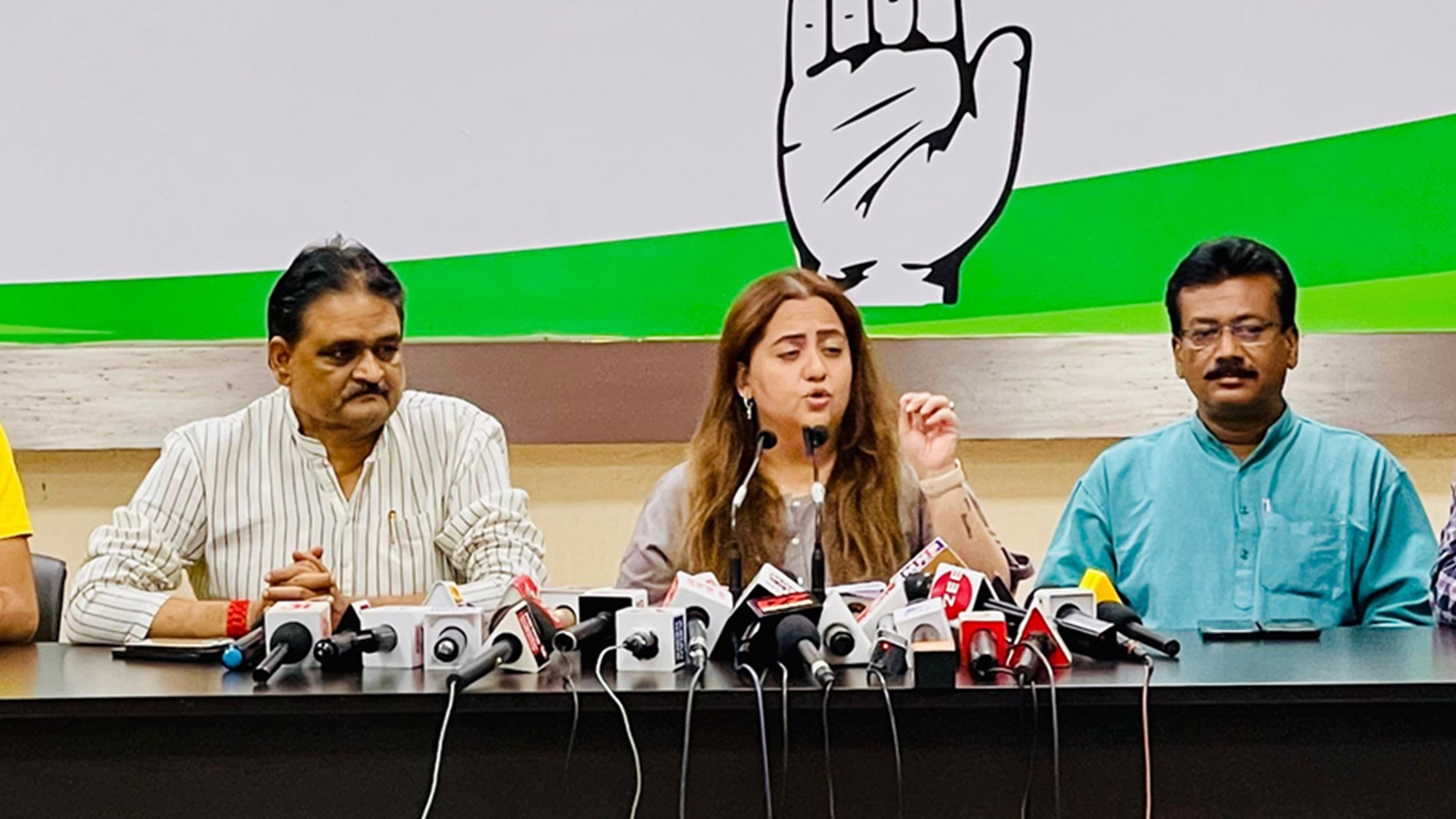 Day after quitting, Radhika Khera alleges harassment by Congress ...