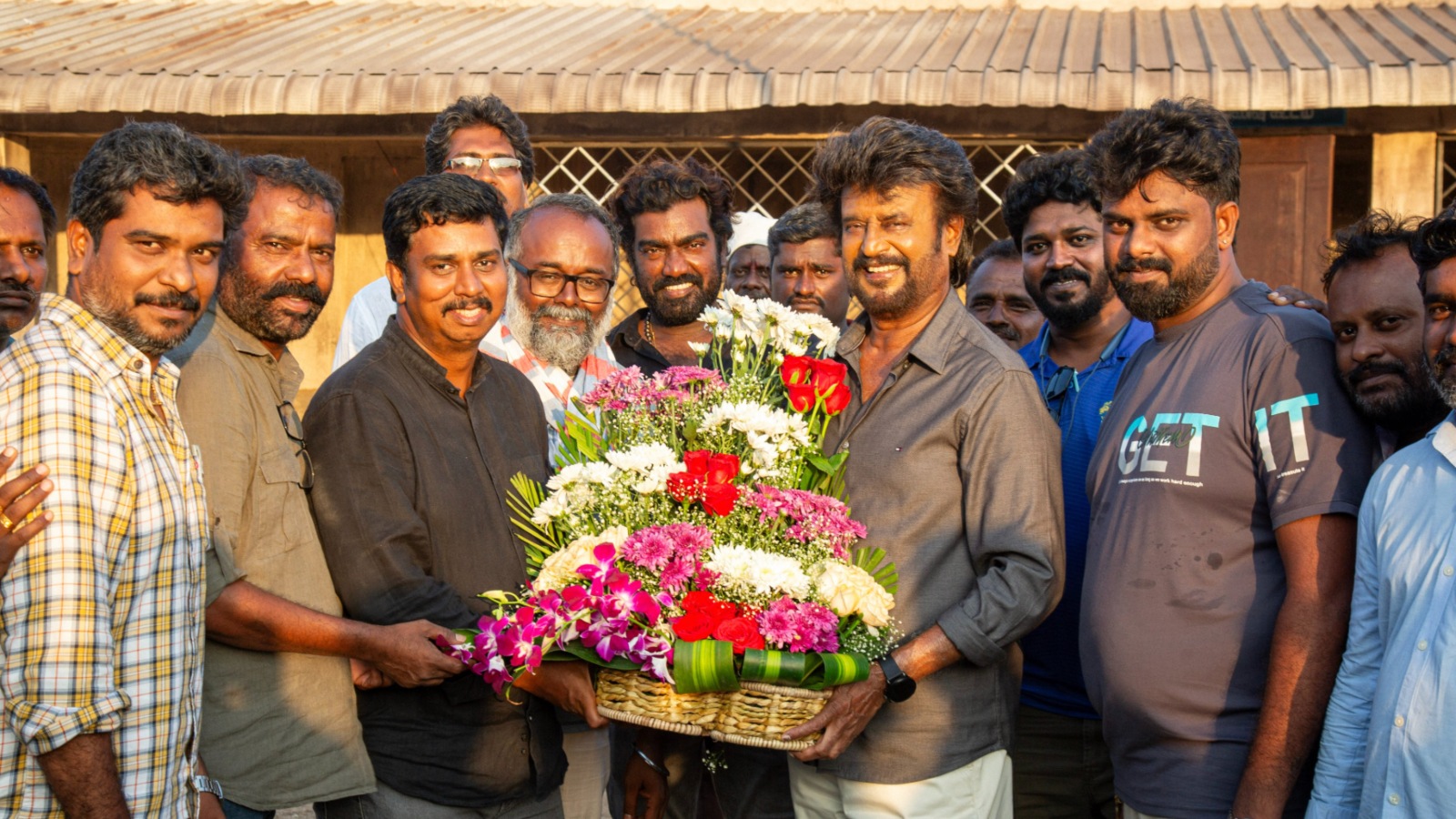 Rajinikanth wraps up Vettaiyan shooting, see photo from his last day on ...