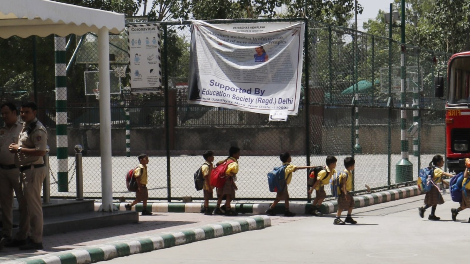 100 Delhi-NCR schools get hoax bomb threats: Education dept issues ...