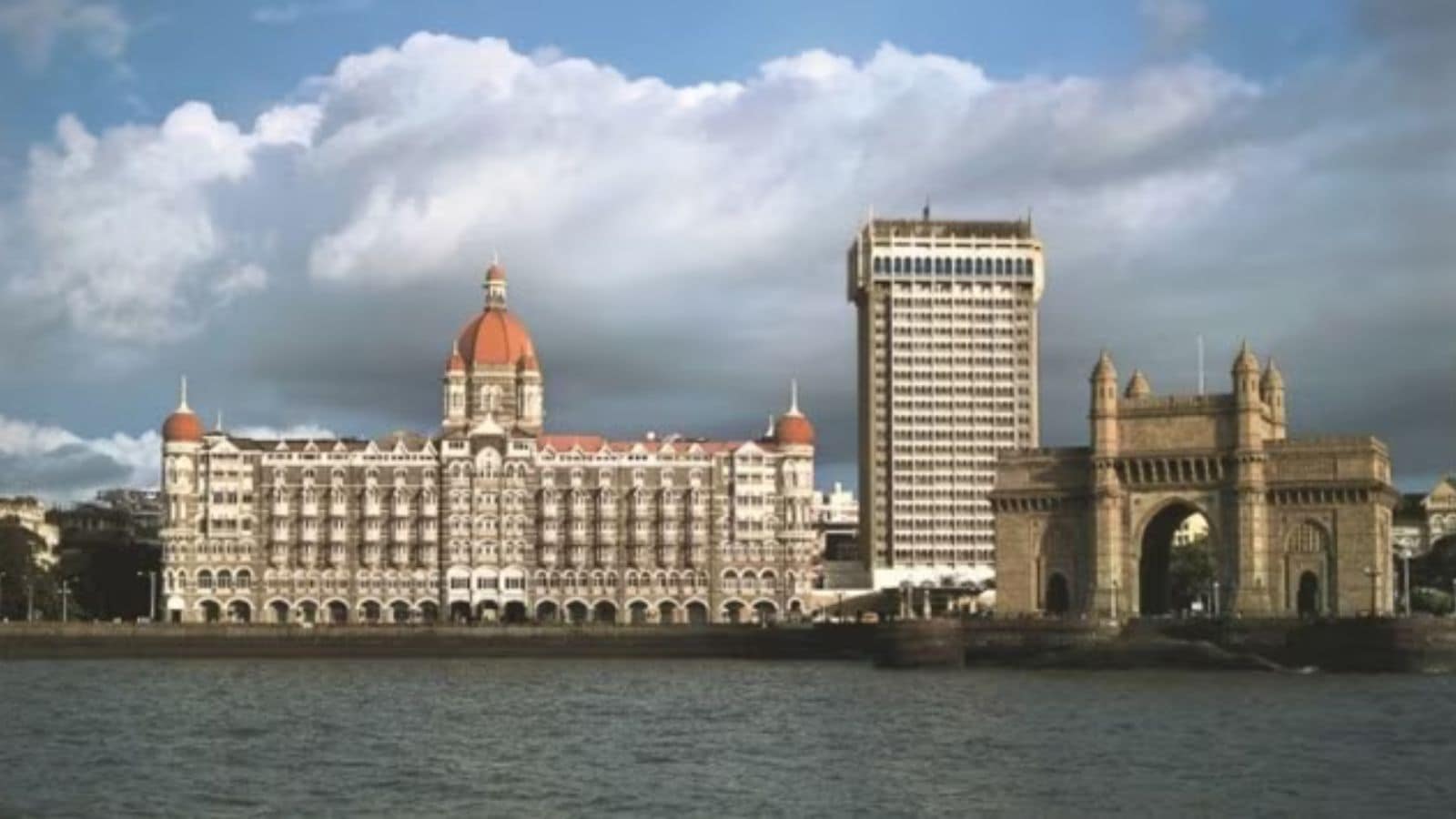 Unidentified person booked for threatening to trigger blasts at Hotel ...