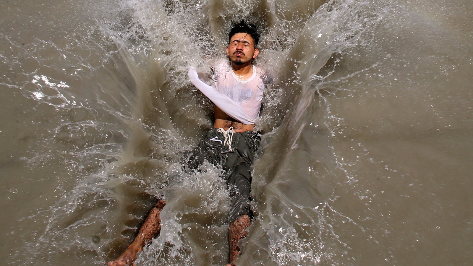 This is how quickly a human body gets dehydrated in summer | Health ...