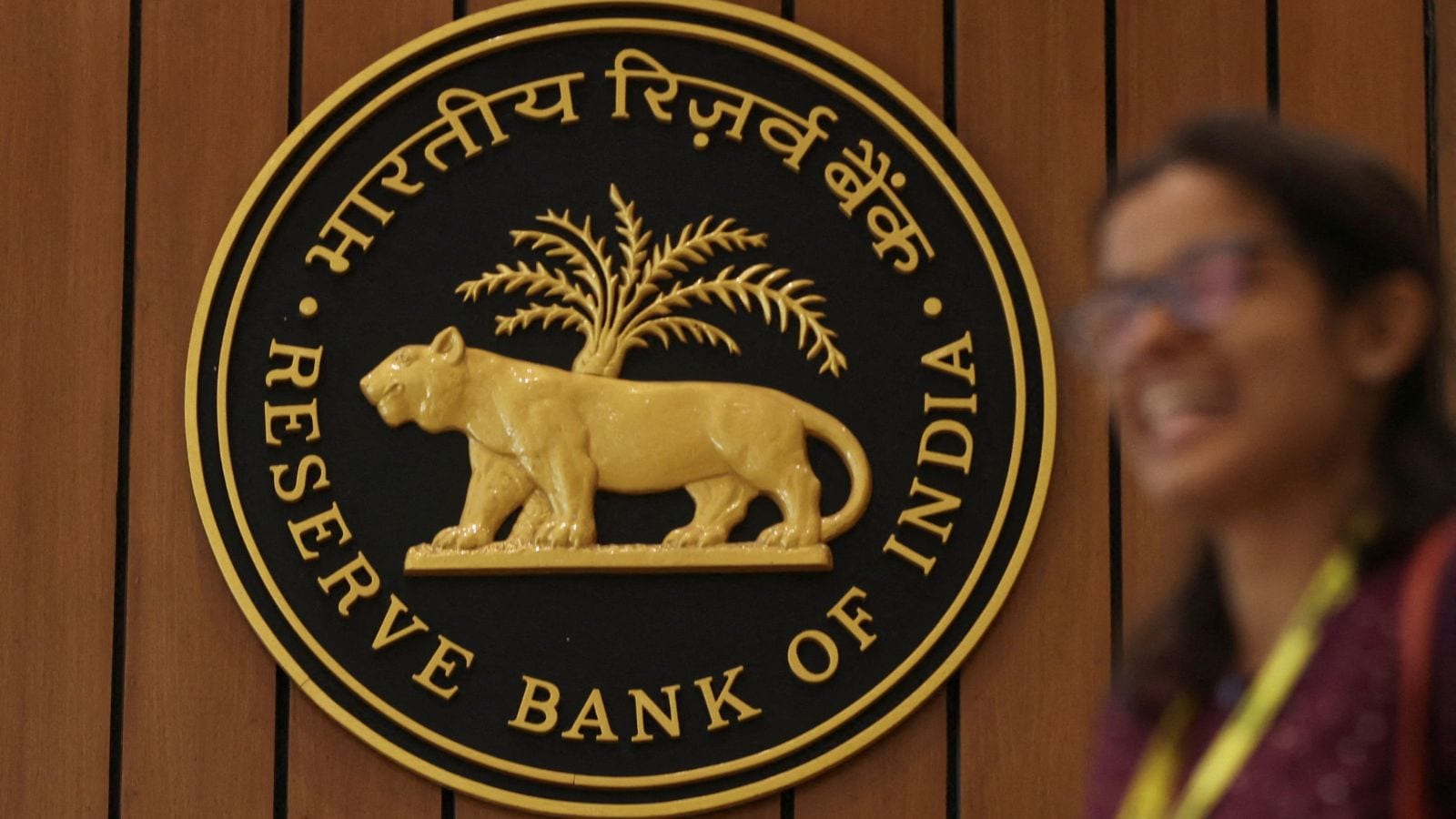 RBI launches mobile app for G-Sec transaction, introduces PRAVAAH ...