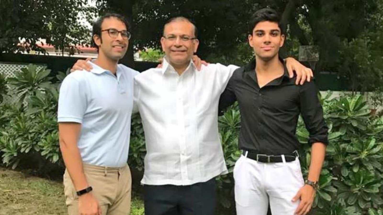 Former BJP MP Jayant Sinha’s son Aashir joins Congress | India News ...