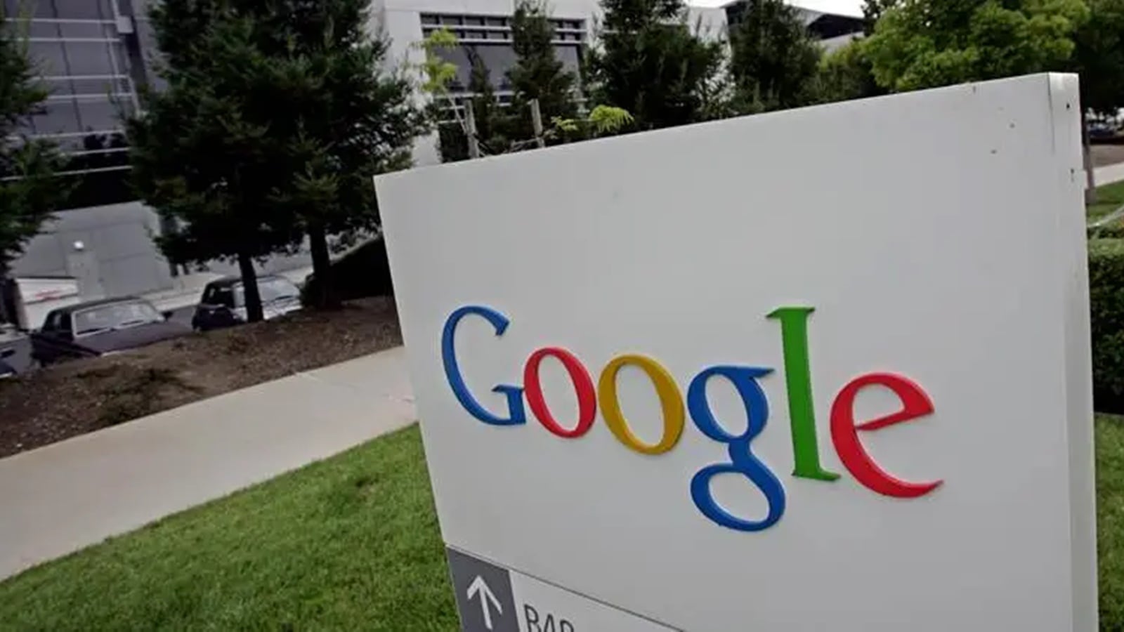 Google to partner with Foxconn to manufacture Pixel smartphones in ...