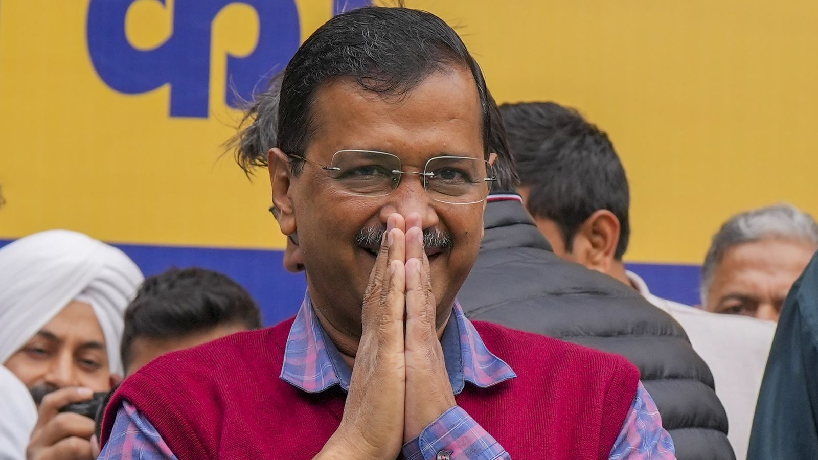 SC gives time to Kejriwal to settle dispute with complainant in ...