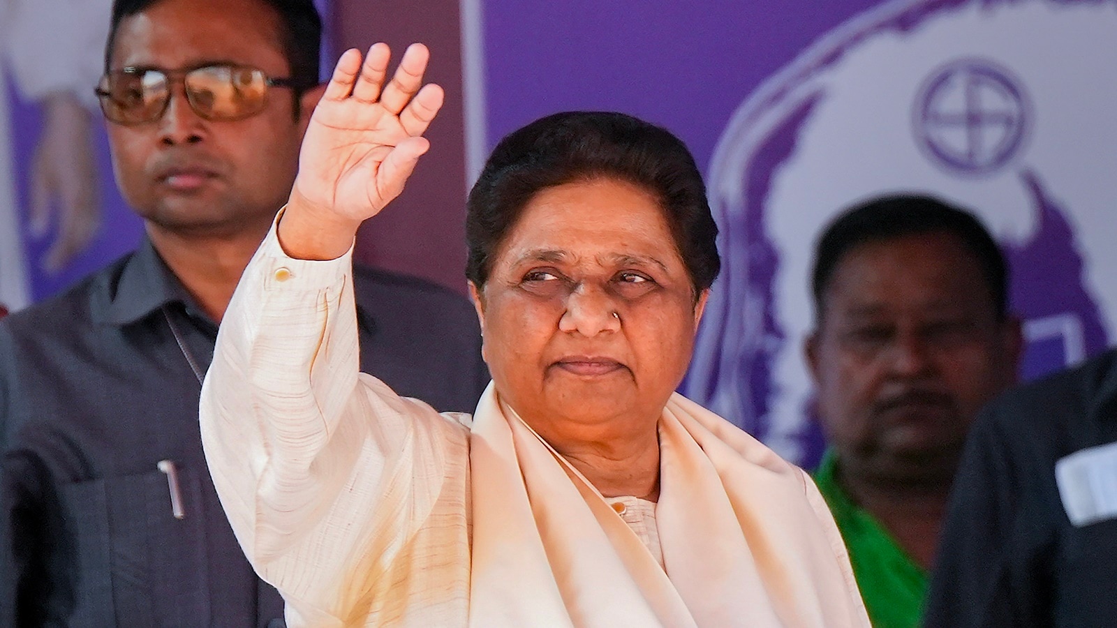 Mayawati casts her vote in Lucknow, says voters’ silence indicates ...