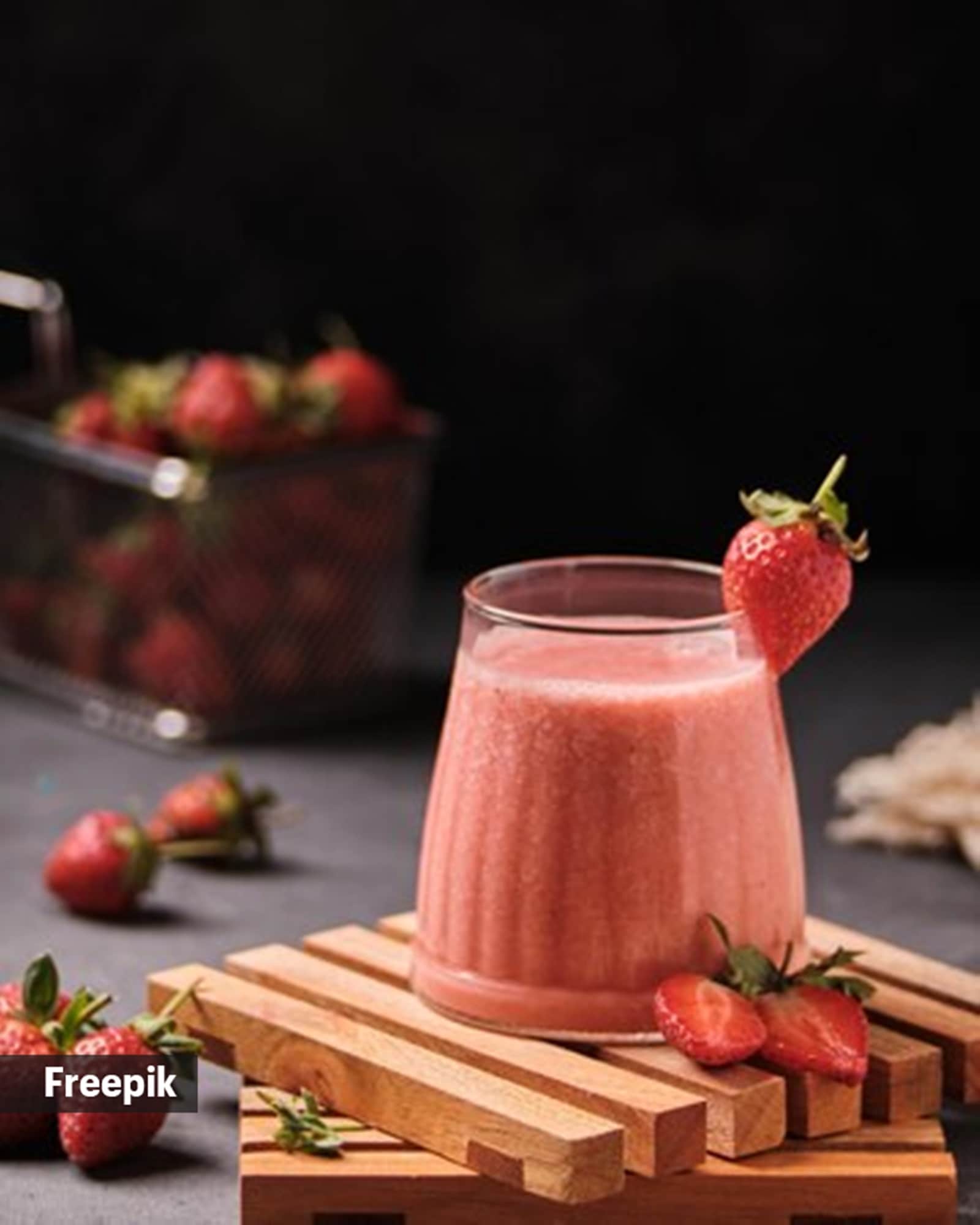 Strawberry leaves: To eat or not to eat?