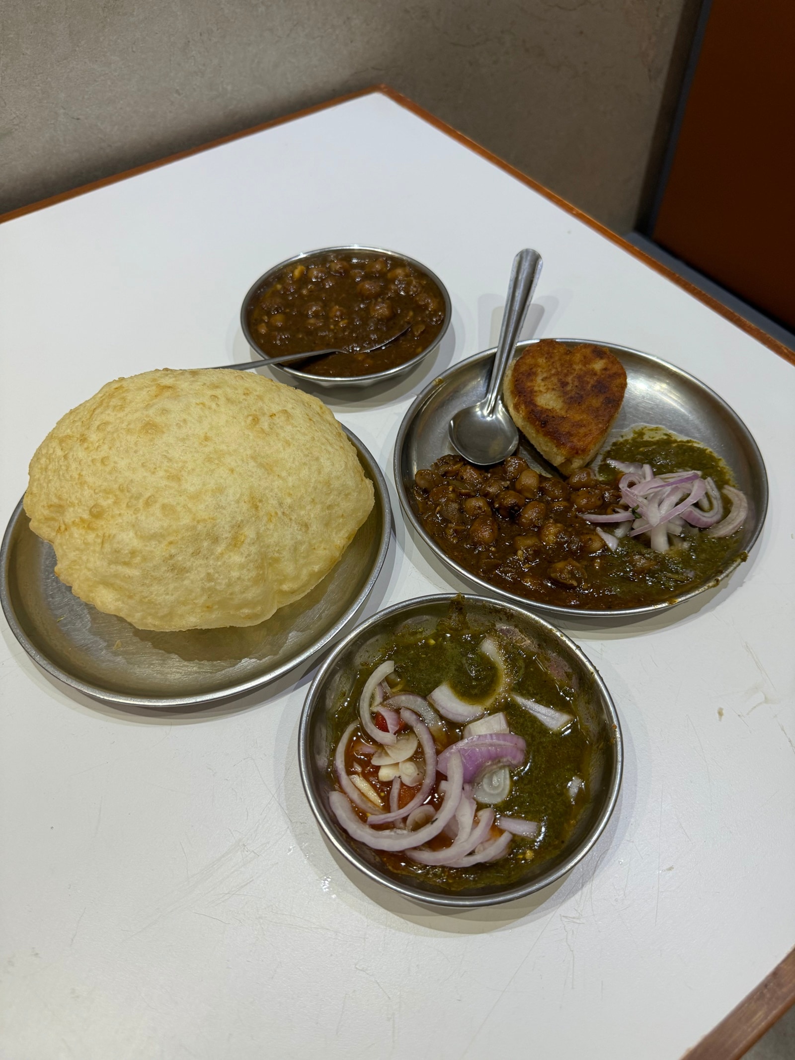 From dal pakwan to chole bhature, this 75-year-old Sindhi restaurant in ...